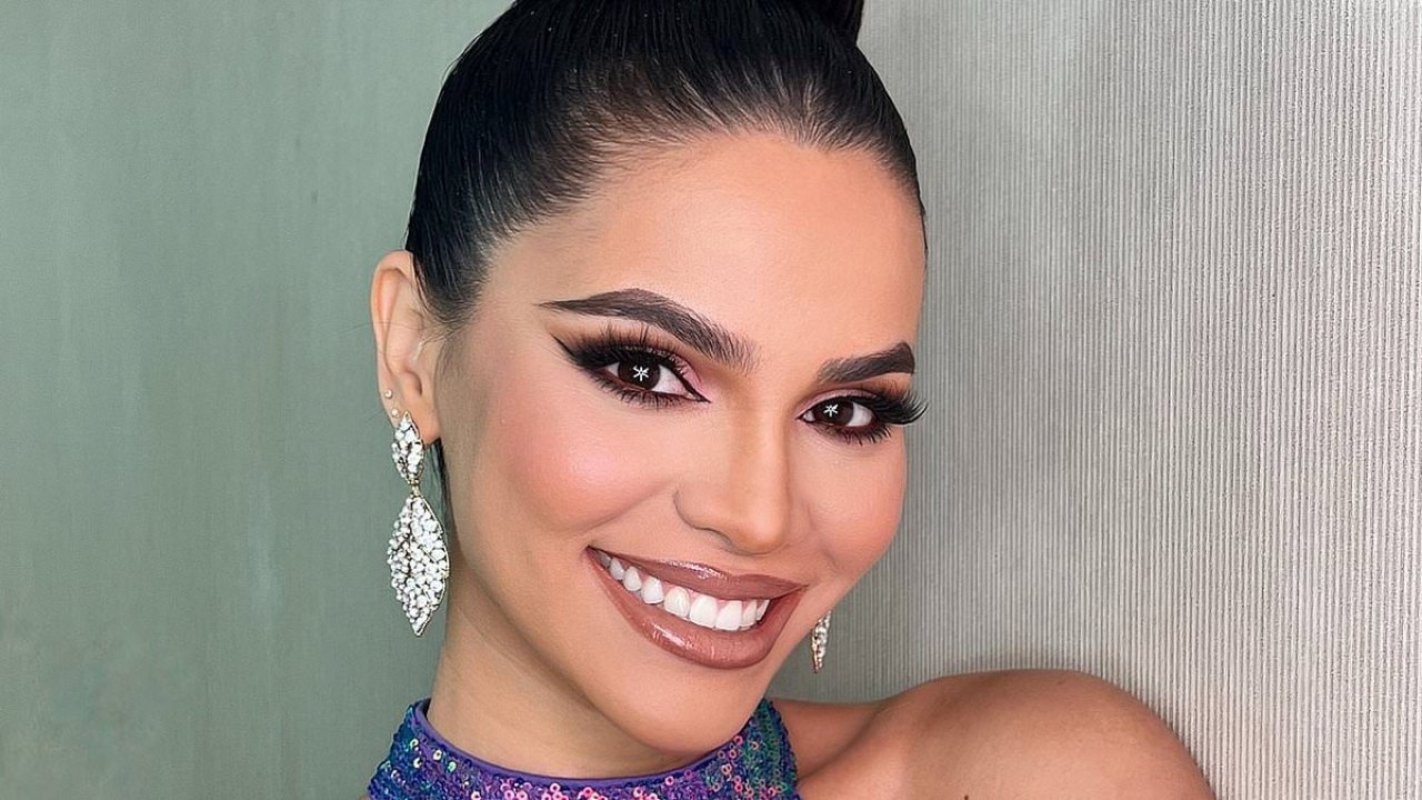 Former Miss Universe contestant, 33, announces breast cancer diagnosis ...
