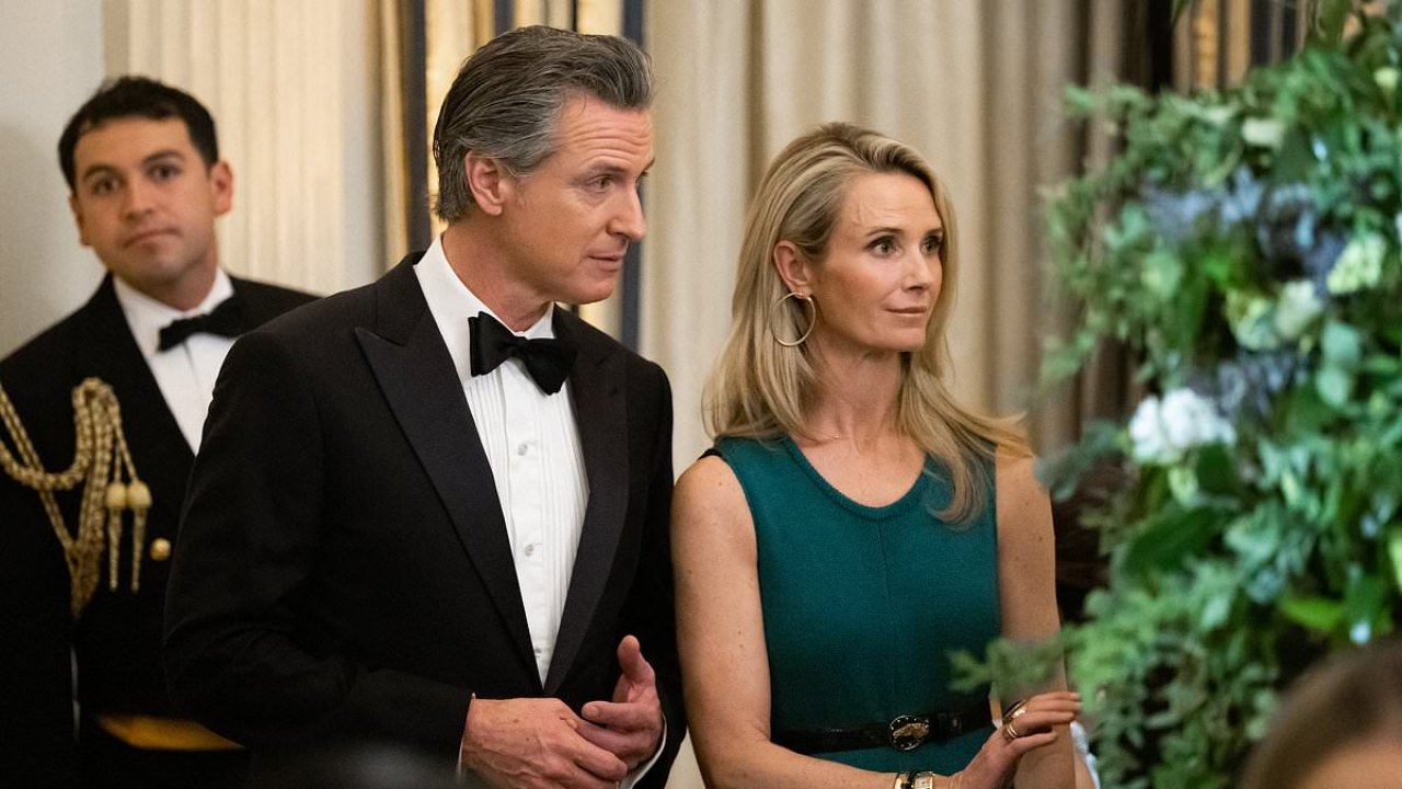 Gavin Newsom asks supporters to donate after Eric Swalwell allegations ...